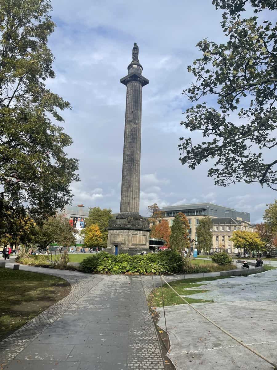 St Andrew Square - XploreScotland